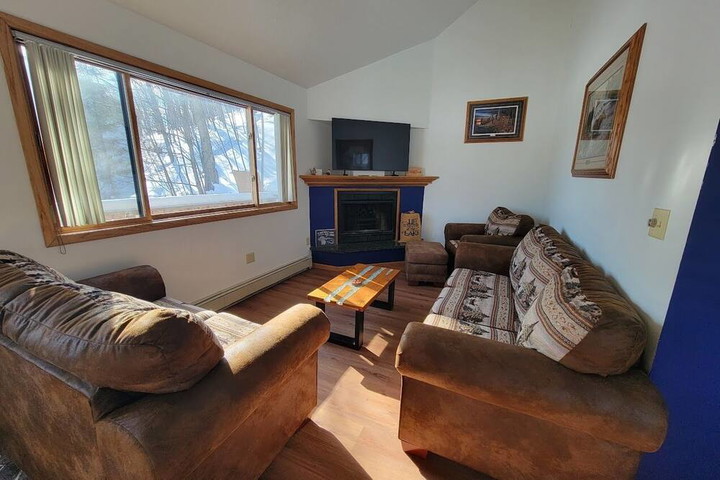 Lakefront 5-bedroom Chateau Getaway At Whitecap Mountains Resort Units 1 & 3 - Wisconsin