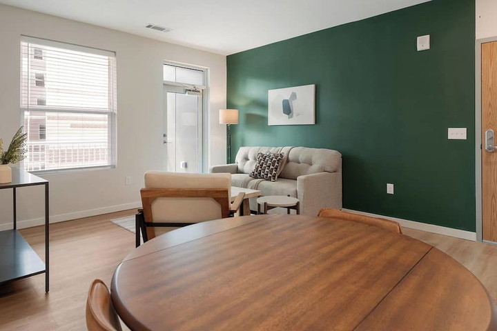 Landing | Chic 1bd In Kannapolis - Concord, NC