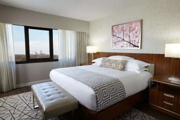 Washington Dc | Couples Dc Getaway | Gym + Downtown Stay - Washington, DC