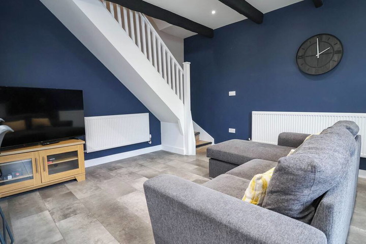 2 Makant Street, Pet Friendly, With Hot Tub In Manchester - Bolton