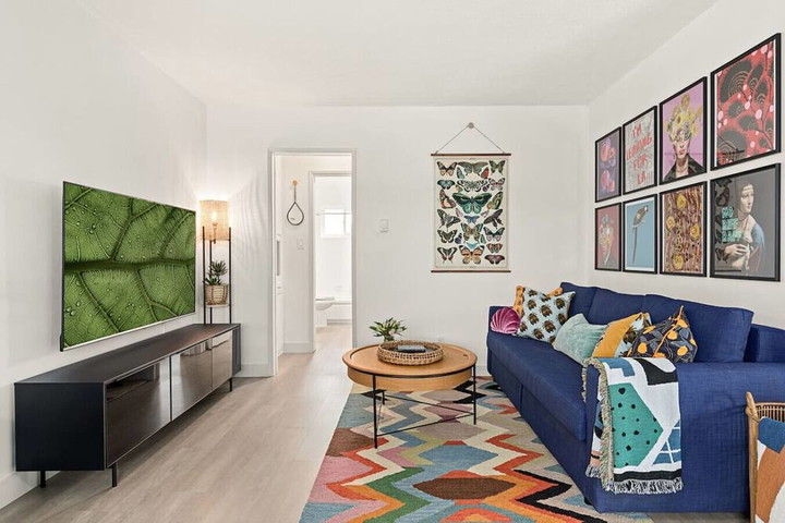 East Village Arts District, King Suite W/ Sofa Bed - Cypress, CA