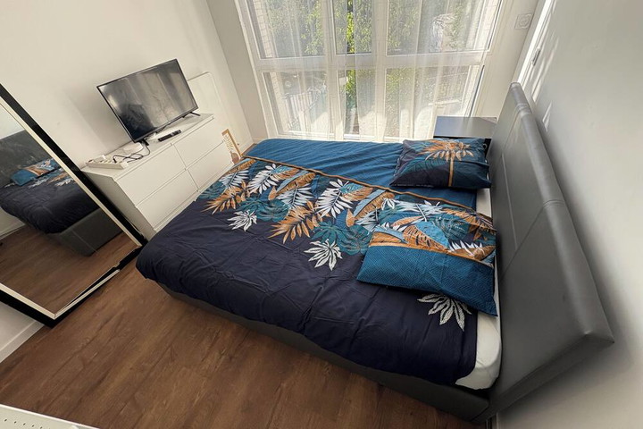 Chambre Chez L'habitant Avec Vue Sur Parc, Située  à 15 Min En Metro De Paris - Clichy