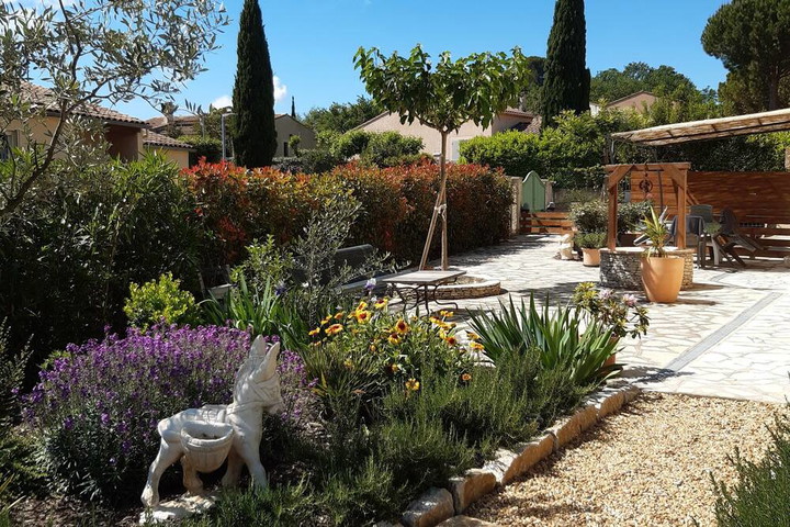 New On Abritel: A Recently Built Vacation Rental With A Pool - Vaison-la-Romaine