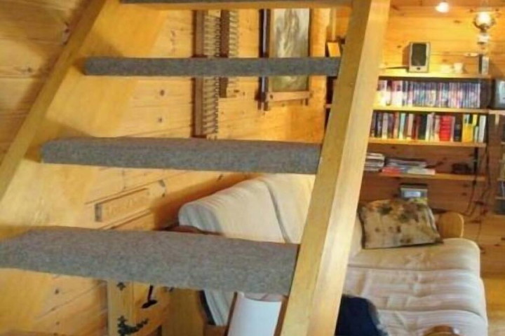 Komfortable 4-1/2-zimmerwohnung Für 8 Personen : Wohnraum Mit Kamin - Küche Mit Spülmaschine, Indukt - Zinal