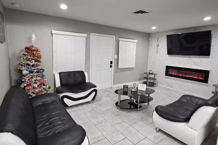Modern Stay Near Vegas Strip I Free Parking + Bbq - Las Vegas