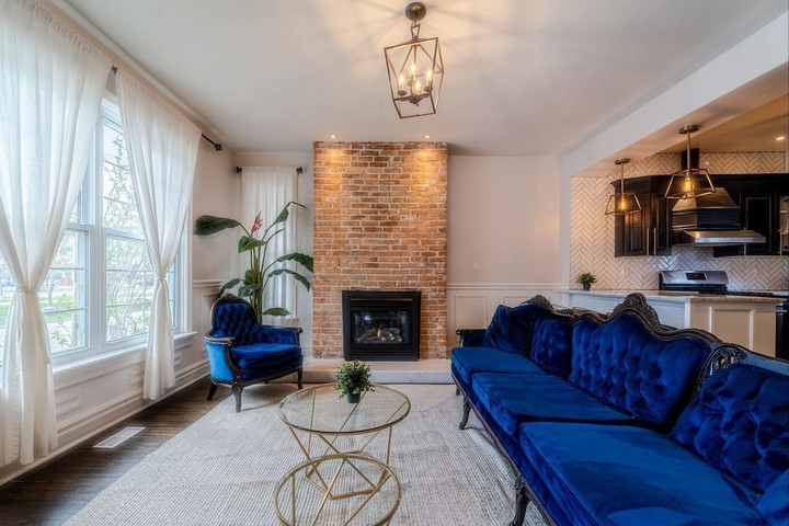 Boutique Home By The Falls - Niagara Falls