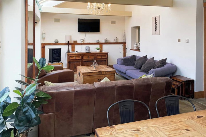 6 Bedroom Accommodation In Bradwell, Near Gorleston - Great Yarmouth