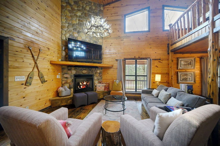 Cozy Cabin With Hot Tub And Game Loft - Broken Bow, OK