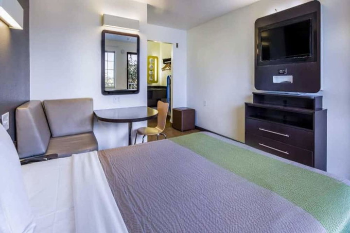 1 King Bed | Non-smoking, Kitchen - Fairfield, CA