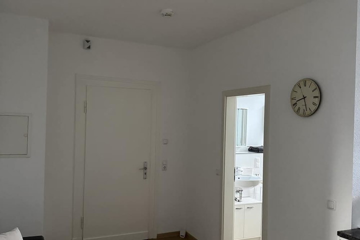 Between Nature And City - Modern Apartment - Solingen