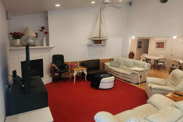 Taj West 7-bedroom Home In Monarch Cove Near West Okoboji Lake - Okoboji, IA