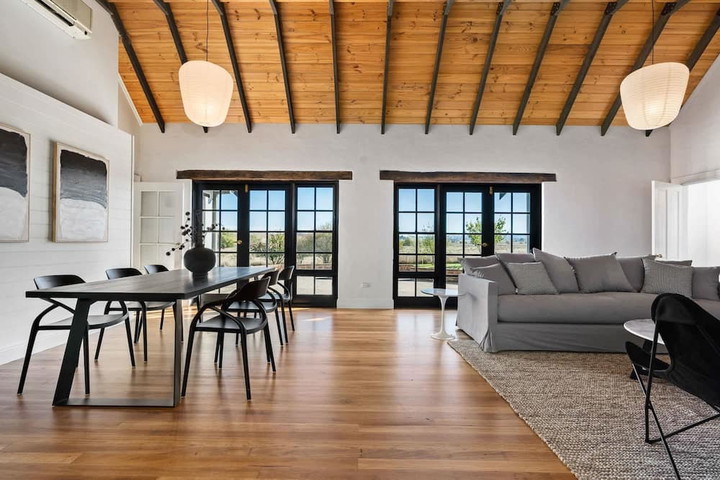 Old Alloway House - Sleeps 11 - Farm Stay - Bathurst