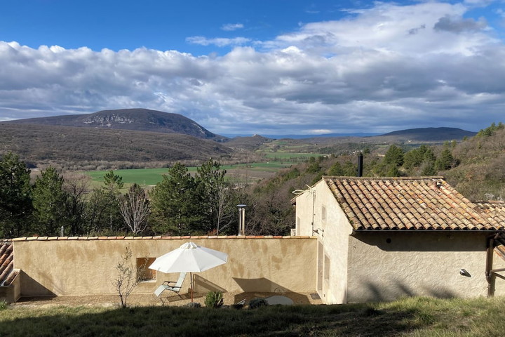 A 75 M² Self-contained Vacation Rental Surrounded By Nature, Fully Equipped With All Modern Comforts, For 2 People - Crest