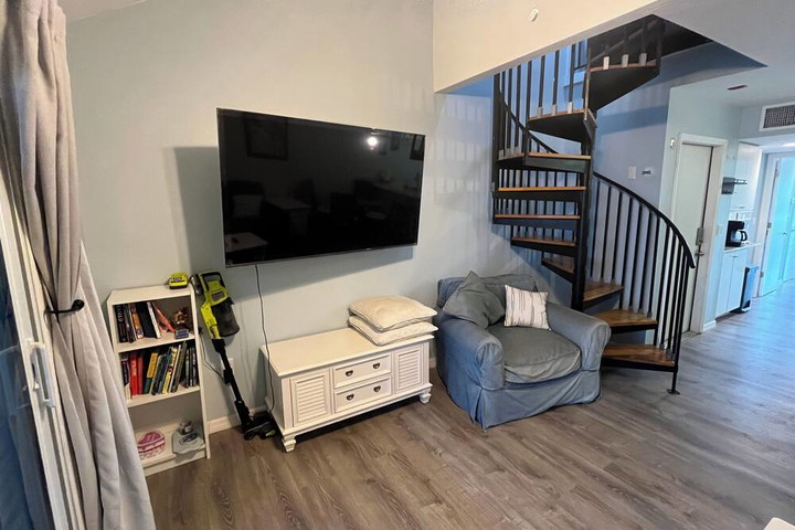 New Renovation Ocean View Condo, 3 Min. Walk From Beach, Pool And Ferry Included - Boca Grande, FL