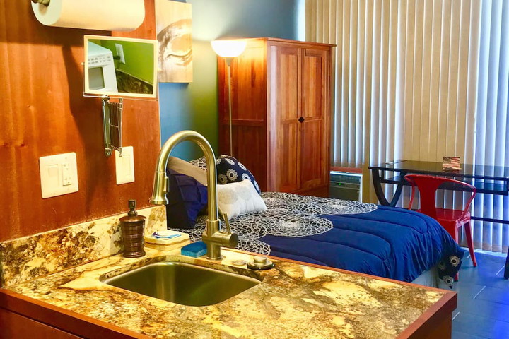 Waikiki Grand Across From Waikiki Beach & Zoo In The Heart Of Waikiki! - Honolulu, HI