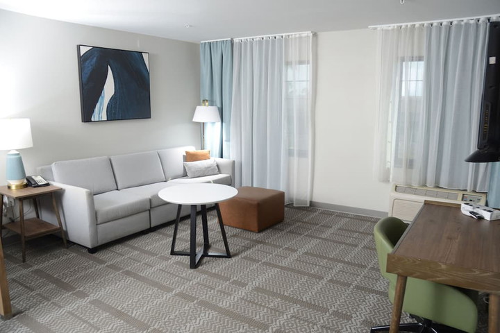 Accessible 1br Suite | Pool, Bbq & Free Breakfast - Tucson, AZ