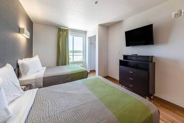 2 Full Beds | Mobil Access Tub Nsmk Kitchen - San Marcos, TX