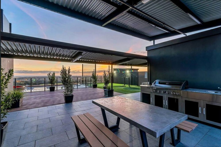 Isaac - The Cityscape View Apartment - Adelaide