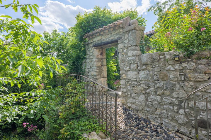 Gîte 'Le Piscounil' Met Gedeeld Zwembad, Wifi En Airconditioning - Largentière