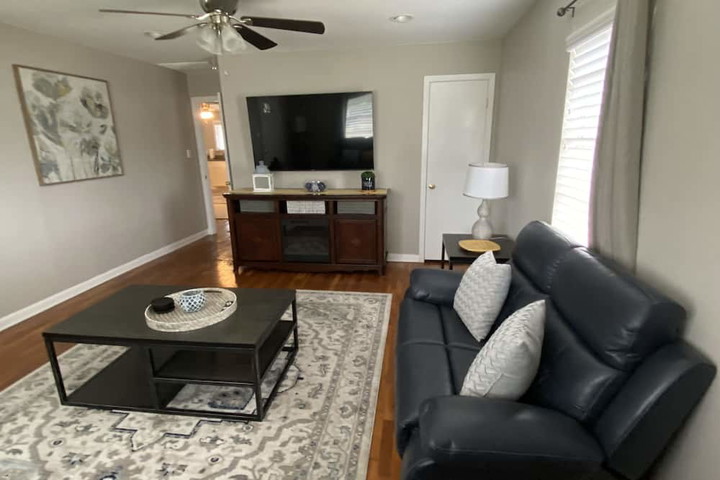 Comfortable Home In The Heart Of Conroe, Texas And Minutes Away From Lake Conroe - Willis, TX