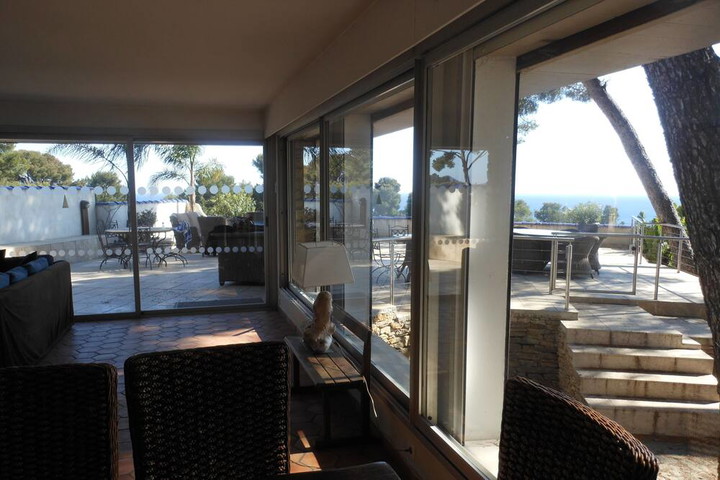 Villa Contemporaine Vue Mer Exception Piscine à Débordement,nichée Sous Les Pins - La Ciotat