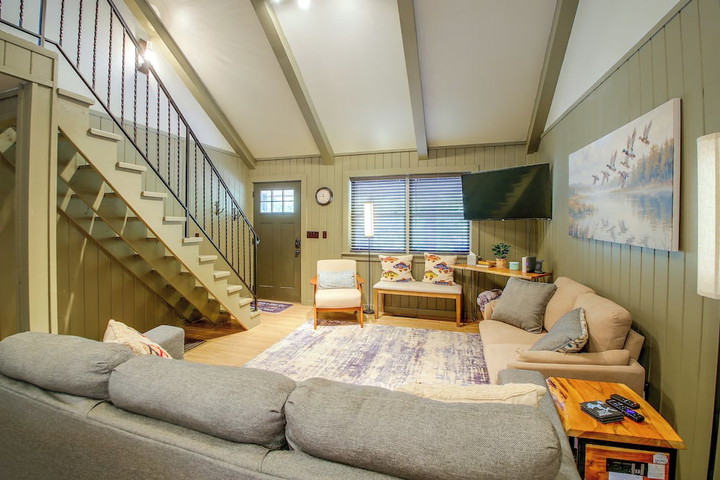 Steps To Lake! Cabin W/ Water Views In Hot Springs - Hot Springs, AR