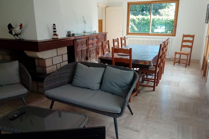 Beautiful Seaside Villa In Residential Area With Air Conditioning - Concarneau