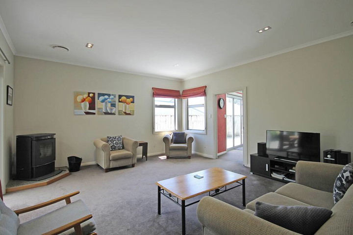 Relax On Richmond - Taranaki Holiday Home - New Plymouth