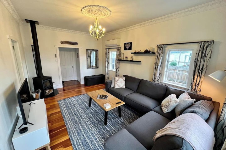 Cute Character Cottage - Martinborough