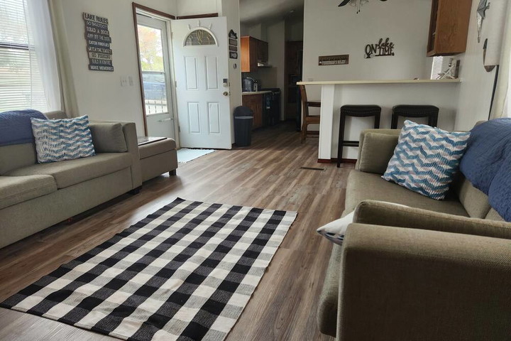 Quiet Retreat. 5 Minutes To The Marina And Boat Ramp And Pet Friendly! - Oklahoma
