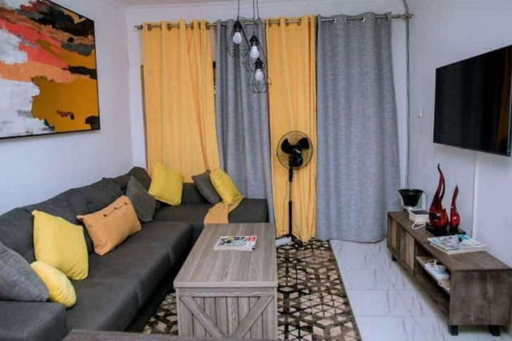 Private Gletwyn Guesthouse W/in-stay Cleaning Services. Family/child Friendly. - Harare