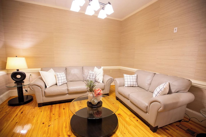 Spacious 4-bedroom, 2-bath Home In The Heart Of Greenwood - Greenwood, SC