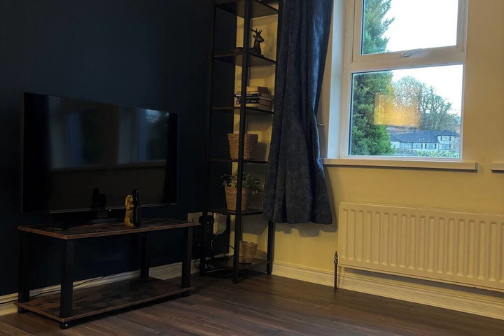 Stonehaven Donegal Town- Boutique Townhouse, Sleeps 6, Pet-friendly Stay - Donegal