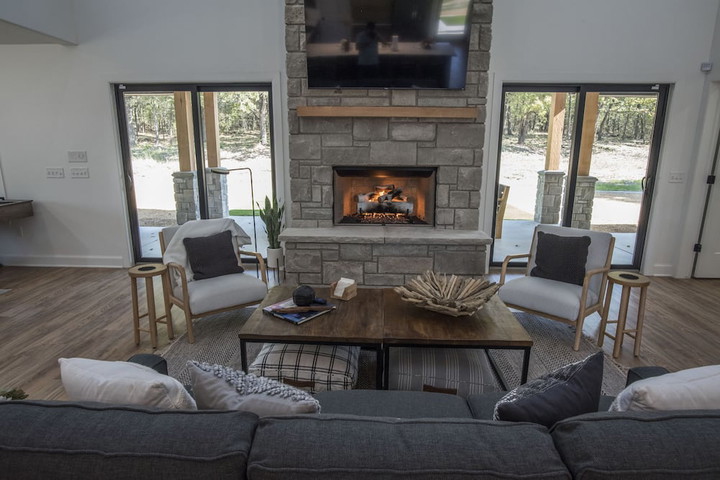 New: Secluded Family Friendly Cabin By Lake Murray - Lake Murray, OK