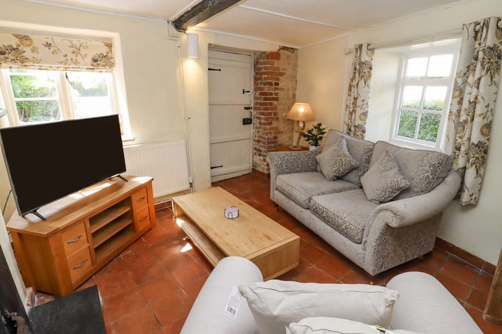 5 Packhorse, Pet Friendly, Character Holiday Cottage In Purton - Swindon