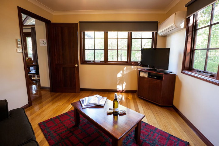 One Bedroom Chalet Perfect For A Couples Getaway With A Separate Bedroom And Lounge Area. - Margaret River