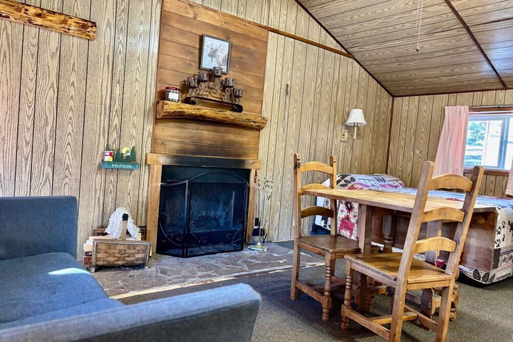 Mountain Cabin With River Views Sleeps 4. 15 Minutes From Wolf Creek Ski Area. - South Fork, CO
