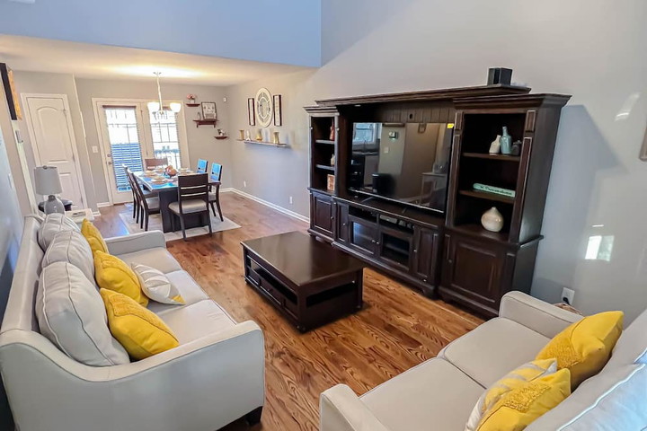 The Governors Retreat<br>home Sweet Home Retreat Near Downtown Clarksville - 克拉克斯維爾