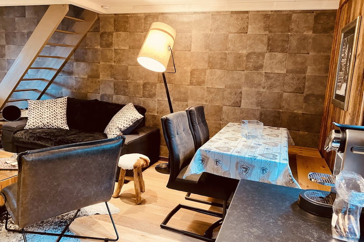 Charming Chalet Just A Stone's Throw From The Slopes And Shops In Les Angles - Sleeps 8 - Parking - Les Angles