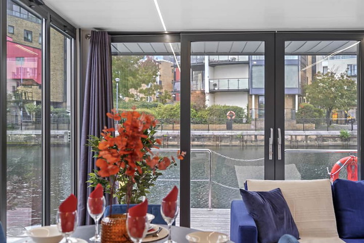 Lovely Water Lodge In London - Sleeps 6 - Greenwich