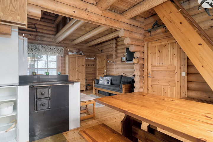 North Savonia, Log Cottage And Lakeside Sauna,  Rental Cottage. - Kuopio