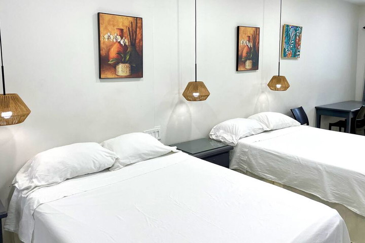The Irie Inn Room#3 Ac, Wifi - Bahía Montego
