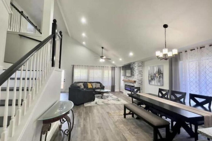 Cute & Cozy 4br Home Close To Seaword & Sixflag - San Antonio, TX