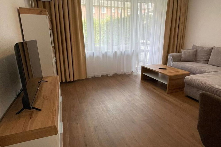 Kernsanierte Ferienwohnung In Ruhiger Und Zentraler Lage By Interhome - Wilhelmshaven