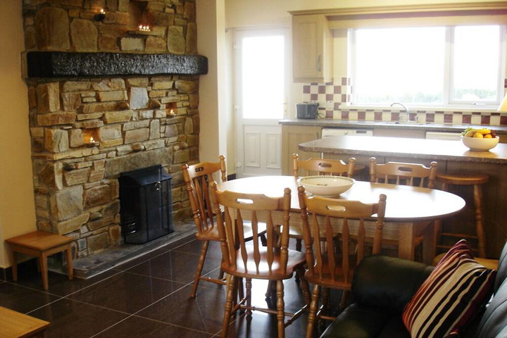 Bradleys Cottage Creeslough - Downings