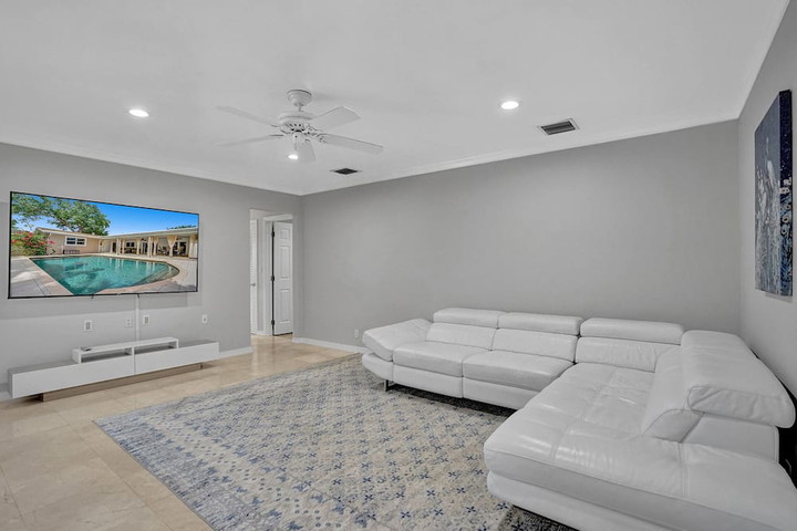 Paradise Garden Retreat Near Hard Rock + Heated Pool + Bbq - Miramar, FL