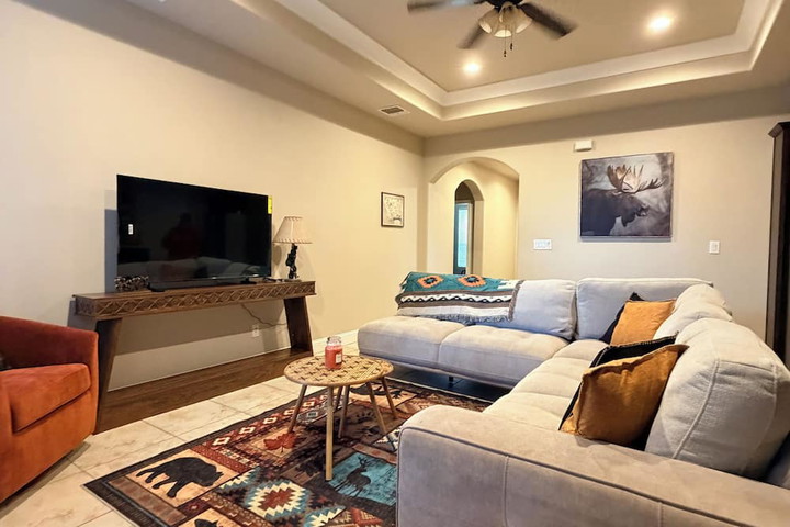 Modern Montana Hideaway #2 - Midland, TX
