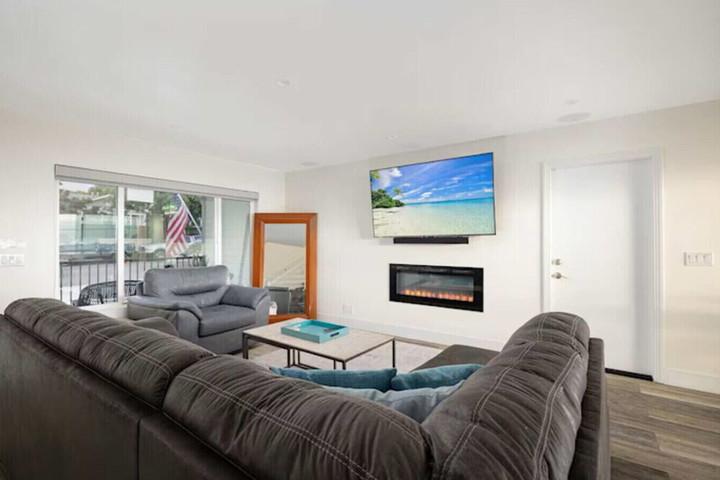 Fantastic 4 Br Beach House Location And Amenities With Hot Tub And Panoramic Ocean Views! - オーシャンサイド, CA