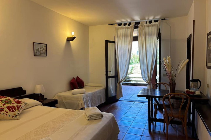 Bracciano Lake Farmhouse - Room Malva - Trevignano Romano