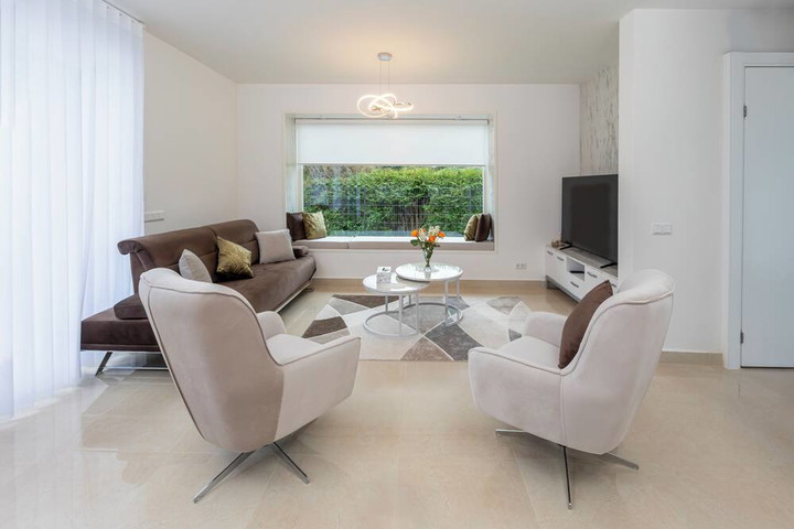 Villa Nova Berlin | Moderne Villa Für 10 Gäste Mit Whirlpool & Parkplatz - Berlin